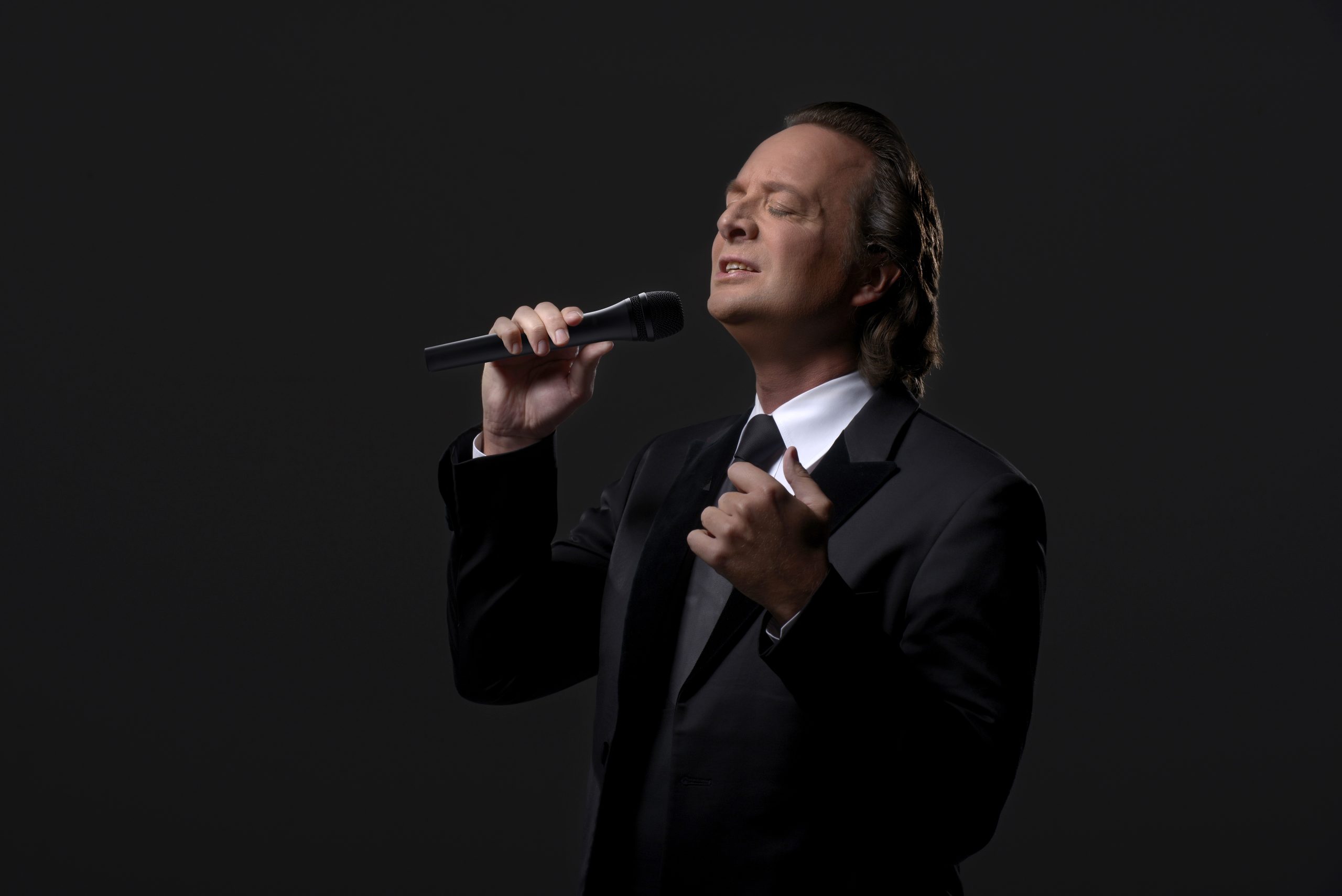 JULIO IGLESIAS ft. William Janz - The Tribute